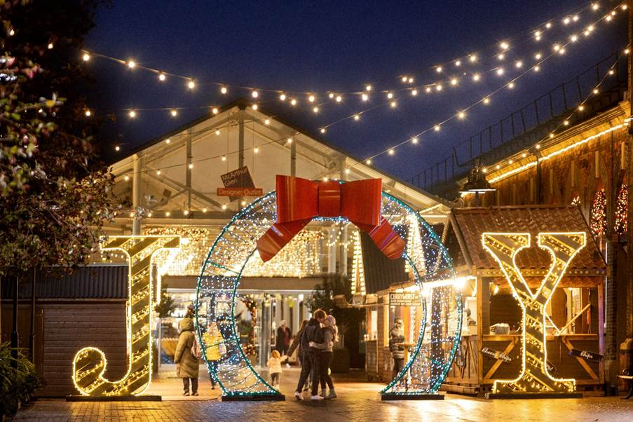 Swindon Designer Outlet to Transform into a Hub of Festive Creativity ...