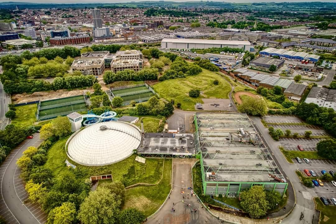 The iconic Oasis Leisure Centre still shut five years to the day of ...